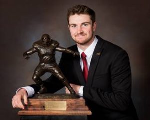 Washington State’s Luke Falk Named 2017 Burlsworth Trophy Winner ...